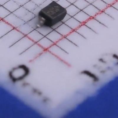 China Lead free halogen free Zener diode SMC BZT52B3V3S with SOD 323 molded plastic case and plated leads for sale