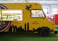 China Electric Mobile Food Truck Ice Cream Kiosk 72V 5.5KW Custom Dessert Dining Cart for sale
