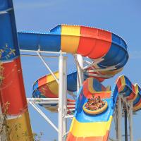 China Large Scale  Ultimate High-capacity Thrill Ride For Water Parks 4 Person Raft Ride Commercial Water Slide for sale