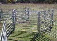 China Anti Impact Galvanized Livestock Fence Panels Multi Terrain For Large Cattle / Horse Ranches for sale