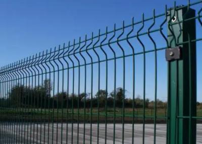 China PVC Coated Welded 3D Curved Triangle Bending Fence For Outdoor Yard 6*8ft for sale