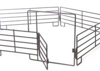 China Galvanized Trough Bull Feed Meter Gate Paddock Livestock Fence For Farm for sale