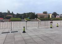 China Stainless Steel Crowd Barrier Fencing For Tourist Attractions 1.1*2.1m for sale