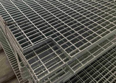 China Heavy Duty Hot Dip Galvanised Steel Grating For Driveway / Walkways 45*5mm for sale