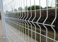 China 3D V Fold Fence Panel 4mm Wire Hot Dip Galvanized Powder Coated for sale