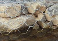 China Galvanized Gabion Wire Cage Stone Retaining Walls For Channel Slope Protection 80*100mm for sale