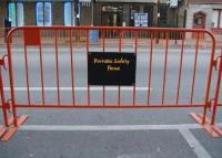 China Powder Coated Interlocking Steel Crowd Control Barrier Event Safety Barricade 1.1x2.2m for sale