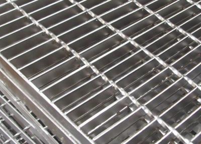 China Serrated Steel Grating Offshore Platform Walkway 30x5mm S235JR Marine Anti Corrosion for sale
