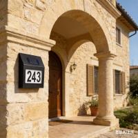 China Solar House Numbers Light Address Sign for House or Yard Light up House Numbers at Night Waterproof Metal Plaque Outdoor Light for sale