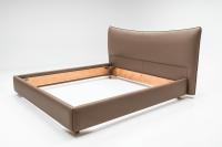 China Luxury Upholstered Platform Bed Frame Queen Size Modern Bedroom Furniture for sale