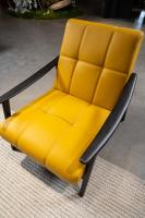 China Modern Minimalist Lounge Chair, 640×700×810mm / 800×950×850mm, Fixed Seat & Back Cushion, Wide Middle Wooden Armrest for sale