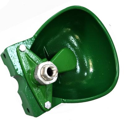China China Supplier Mounting Pipe TJ-106 Weight 5.09kg Water Capacity 2.5liter Cast Iron Green Drinking Bowls for sale