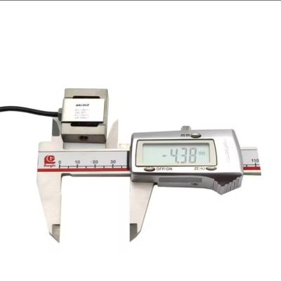 China Ruijia Mini S-type Lifting Hook Load Cell 1kg Capacity with 0.05% F.S Accuracy and IP65 Protection for sale