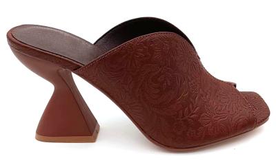 China Quirky Square Toe Loose Fit Mid Block Heeled Mule In Vegan Faux Leather for sale