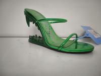 China Slip On Closure Type Womens Pump Heels With Leather Lining Material green for sale