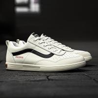 China Women's Leather Sneakers Size 5-11 with Rubber Sole for sale