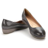 China Women's Footwear with Ergonomic Design Long Lasting Comfort and Flat Heel for Active Lifestyles for sale