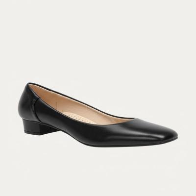 China Durable Women's Footwear with Flat Heel for Professional Settings for sale