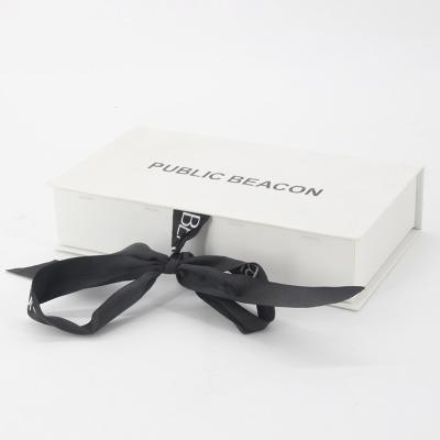 China Custom Logo Cardboard Gift Boxes , Luxury Surprise Packaging Birthday Gift Paper Box for sale