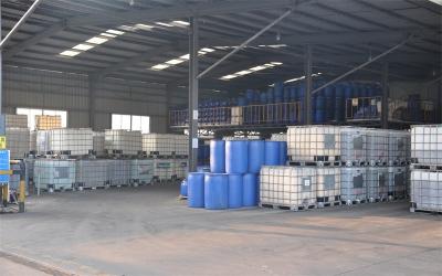 China Colorless Cationic Polymer Polyamine Flocculant Chemicals Garbage Catcher In Paper Making for sale