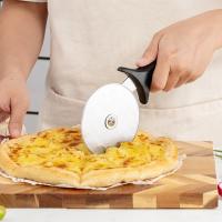 China 10cm Stainless Steel Pizza Wheel Cutter With Pp Handle Round Plastic Pizza Wheel Cutter Server for sale