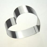China RK Bakeware China Foodservice NSF Heart Shape Stainless Steel Mousse Cake Ring Mold for sale