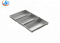 China RK Bakeware China-Chicago Metallic 3 Straps Glazed Cinnamon Package Roll Pan for sale