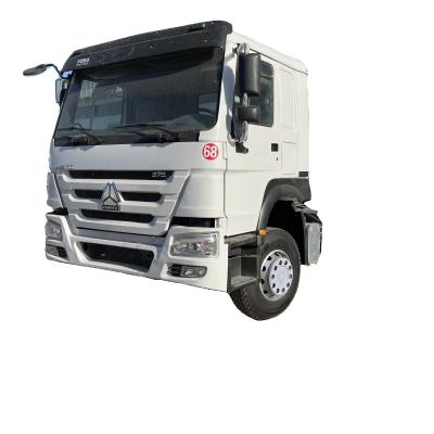 China Chinese Howo Sinotruck Tractor Head Truck for Customers Optional and Semi-Trailer for sale