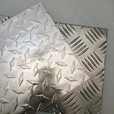 China 1050 1060 5052 4.5mm Thick Checkered Plate Aluminum Plate Embossed Sheet Aluminum Tread Plate for sale