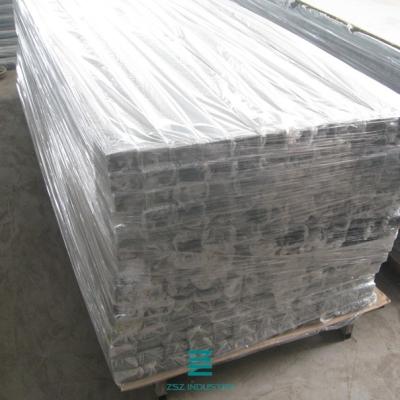China Rectangle Metal Fence Posts With Powder Coating Surface Treatment for sale