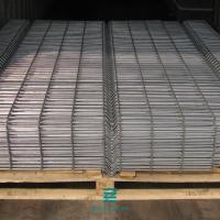 China PVC Coated 6 Foot Welded Wire Mesh Fence Panels Triangular Bending 2500mm Width for sale