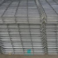 China PVC Coated 6 Foot Welded Wire Mesh Fence Panels Triangular Bending 2500mm Width for sale