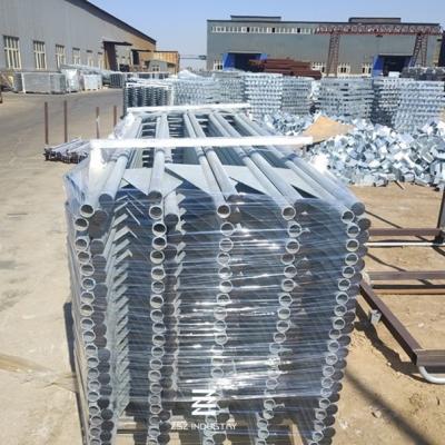 China Iron Tube Metal Fence Posts Hot Dipped Galvanizing Fence Panel 150mm Wing Width for sale