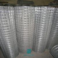 China Galvanized Wire Mesh Fence Rolls Plain Weave 0.7mm Wire Diameter Lightweight for sale