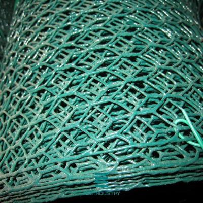 China Green Plastic Coating Wire Mesh Fence Rolls Cage Hexagonal Wire Netting for sale