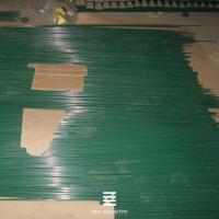 China Tension Bar Chain Link Fence Fittings Pvc Coated Finishing Pallet Packaging for sale