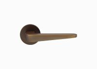 China Kitchen Antique Brass Door Handles 132mm 63mm OEM Support for sale