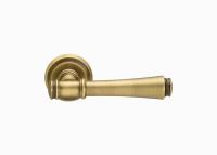 China Interior Euro Black Polished Brass Door Handles 67mm For Wooden Door for sale