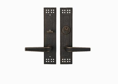 China Hammered Aged Brass Entrance Door Handles Sample Support for sale