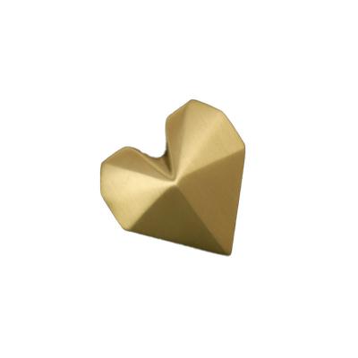 China Heart Shaped Brass Furniture Hardware Handle Yellow for sale