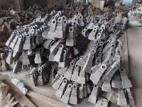 China High Manganese Steel Wearing Parts with Work Hardening and 500-700 HB Hardness for Long Service Life in Mining Machinery for sale