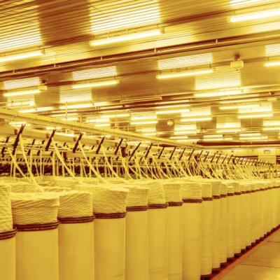 China T8 Yellow LED Tube Light 1400lm 25000h No Flicker One Piece Spectrum for Photolithography for sale