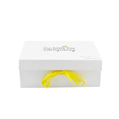 China Sample Time 5-7 Days Hard Cardboard Flattable Gift Boxes with Ribbon Recycled Paper for sale