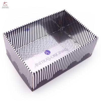 China Flat-Packed Silver Paperboard Packaging Box 10x10x4 Inch with Optional Lamination for sale