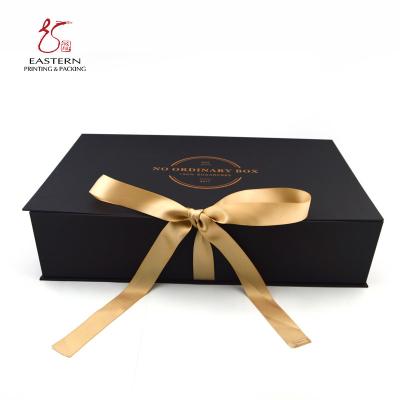 China Custom Printed Paperboard Packaging Box with Ribbon Closure for sale