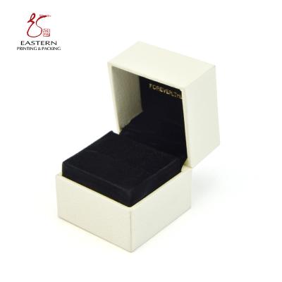 China Ring Packaging White Cardboard Christmas Gift Boxes Elegant for sale