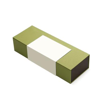 China Tea Packaging Hard Cardboard Gift Boxes With Magnet Closure for sale
