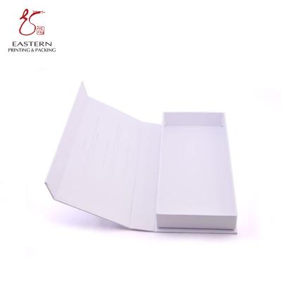 China 4C Printed Recycled Paper Magnetic Gift Box Matte Laminnation for sale