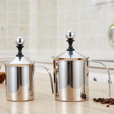 China 400ml 800ml Manual Milk Frother Stainless Steel Cappuccino Frothing Jug with Handle for sale