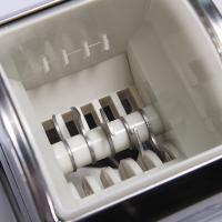 China Stainless Steel Hand Cranked Ice Crusher Machine 270x160x130mm Commercial Household for sale